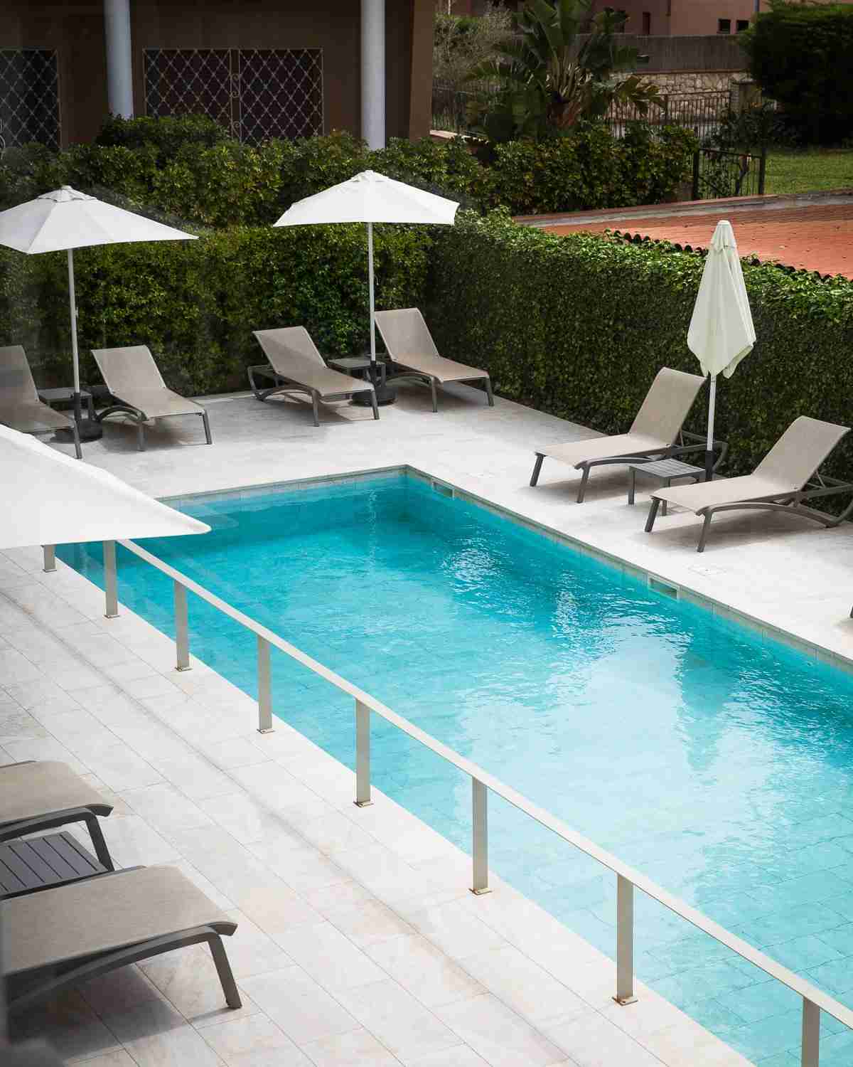 La piscina - Hotel Nuria